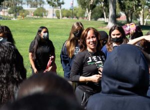 NFL’S LEGEND, COACH COLLETTE V. SMITH HOSTS PRE-GAME EVENTS TO KICKS ...